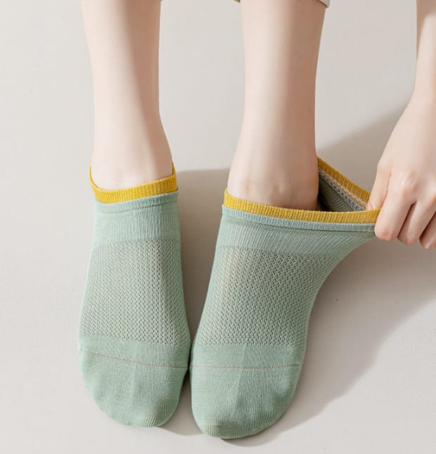 Feature Socks - HANGZHOU AN BO TEXTILE CO., LTD.